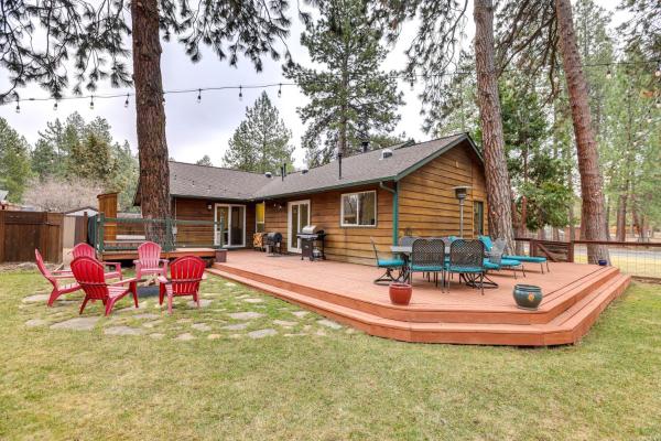 3 Mi To Old Mill District Family Retreat With Yard - Bend, OR