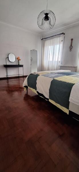 Casa José E Maria - Moradia Espaçosa Com Jardim No Centro De Braga - Braga