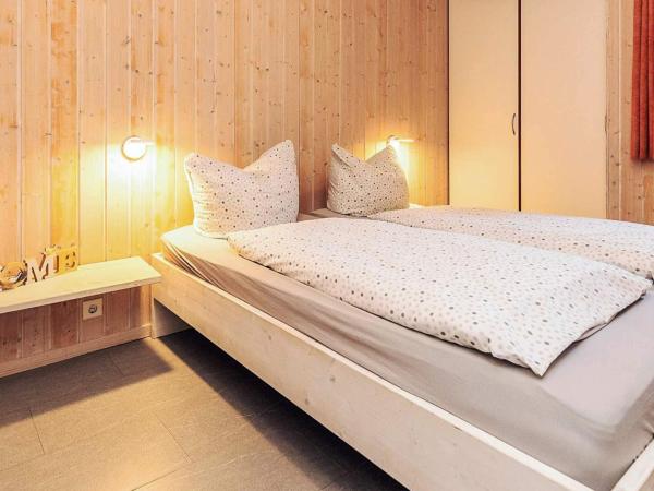 4 Star Holiday Home In Ottendorf - Nordsee