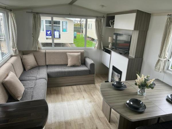 Lyons Winkups Holiday Park Ll22 9el - Towyn