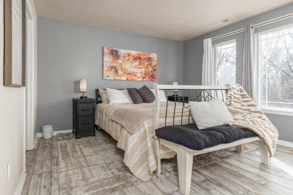 Mountain-view Townhouse - Pocatello, ID
