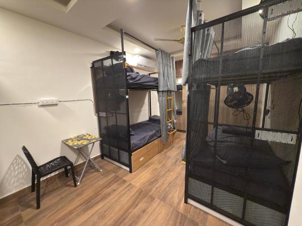 Pocoyo - Backpackers Hostel - Omr - Chennai