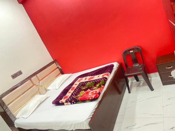 Hotel Saroj Palace - Ayodhya