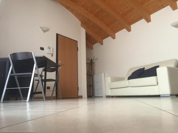 Jomary Apartment - Bérgamo, Italia