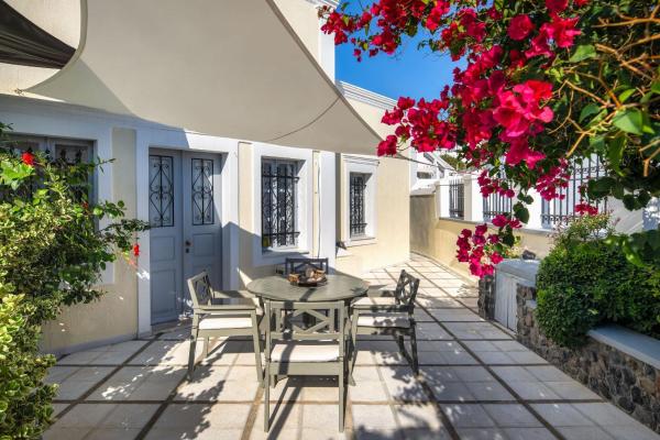 Day One Fira Mansion - Santorini