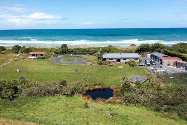 Southern Lights Retreat - Main House - Brighton