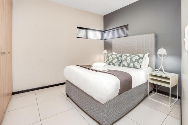 The Vantage Serviced Apartments - Johannesburg