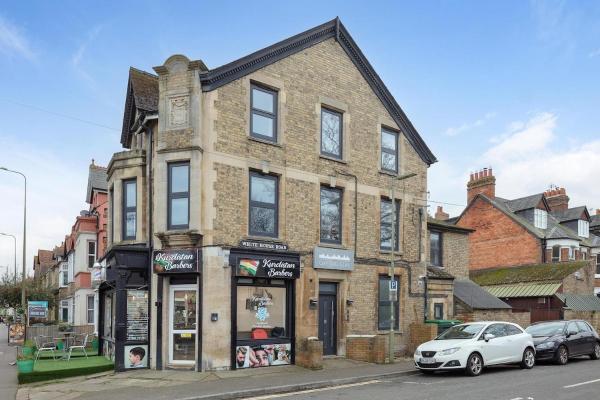 Private Multi Apartment House In The Heart Of Oxford - Oxford