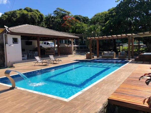 Veloso Casa Amarela - Ilhabela