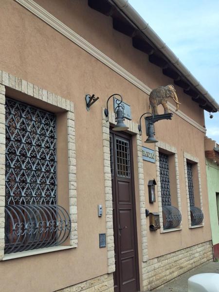 Arany Elafánt Szálláshely - Esztergom