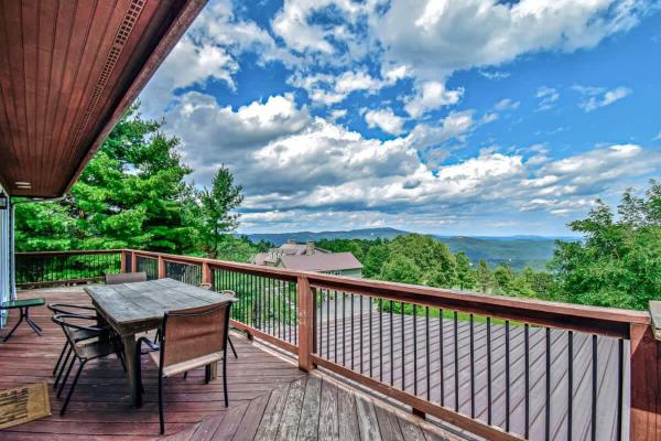 Boone Mountain Getaway- Hot Tub Firepit - Tweetsie Railroad, Blowing Rock