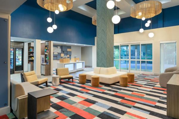 Holiday Inn Express & Suites Orlando International Airport By Ihg - Orlando