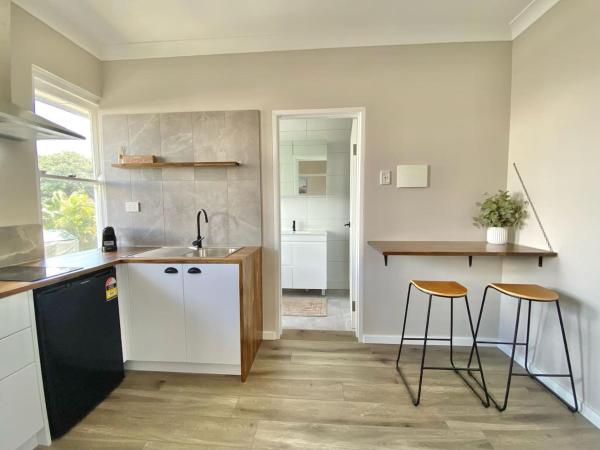 The Beach Side Micro Apartment With Free Parking - Newcastle