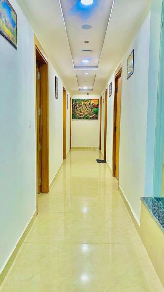 Shri Bansuri Dham Inn - Vrindavan