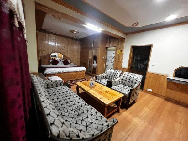 Kudani Lodge - Jim Corbett National Park