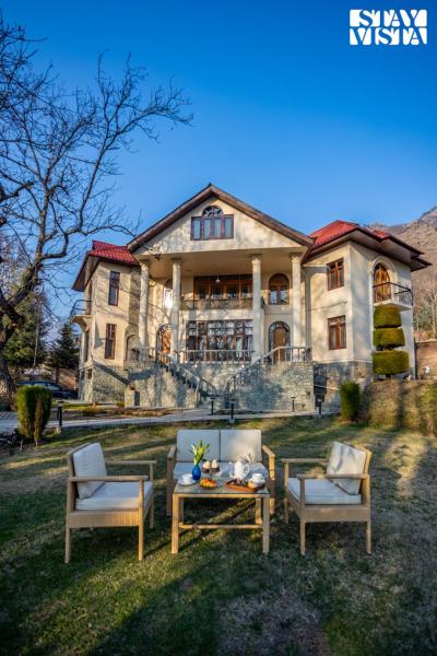 Stayvista's Hampton Grove - 5bhk Villa With Jacuzzi & Garden - Srinagar