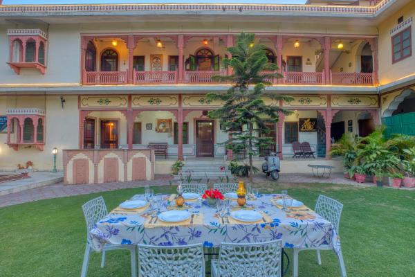 Play Ikshana Hotel - Jaipur