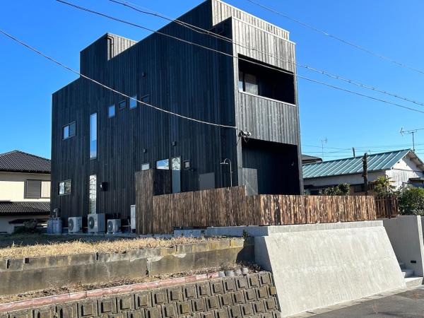 Wave Villa With Ocean Views - 이스미시