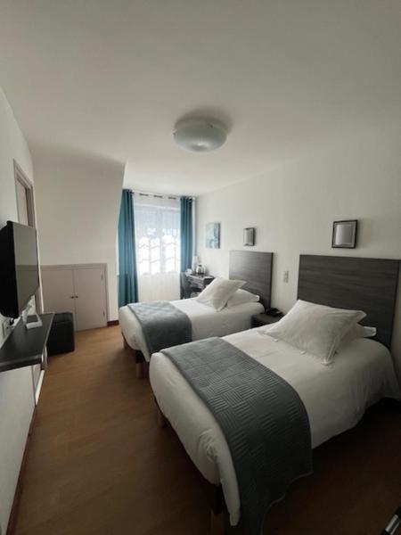 Superior 1 Or 2 Person | Hôtel La Baie De Morlaix - Plougasnou