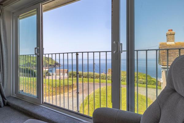 Lovely Light And Airy 2 Bed Apartment In Hope Cove, 2 Mins From Beach! - Thurlestone