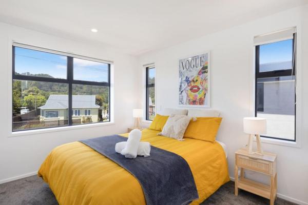 Radiant Spot On Biddle Crescent - Lower Hutt