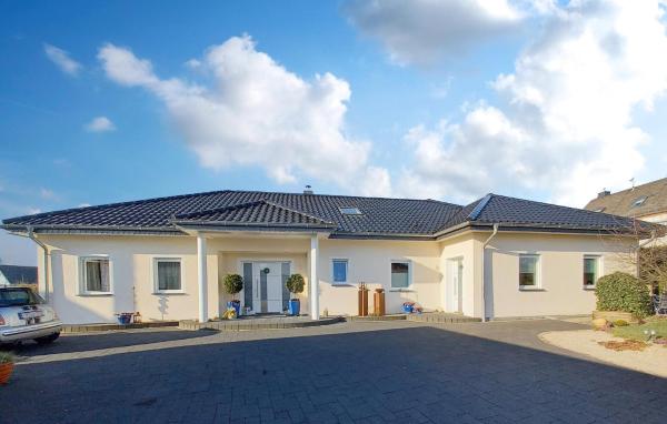 2 Bedroom Stunning Home In Arzfeld - Burg-Reuland