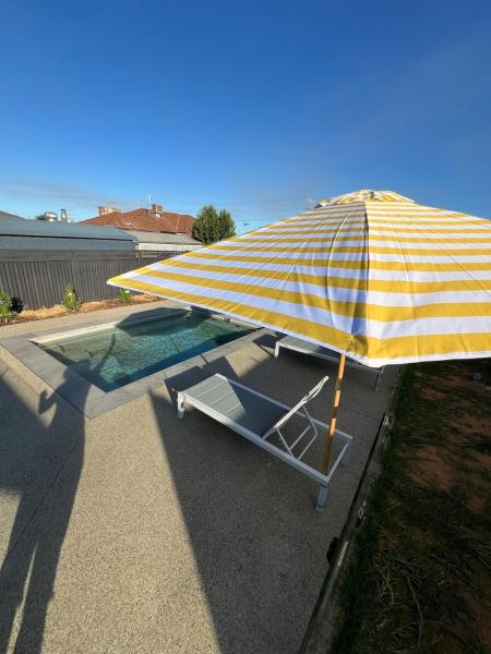 California 'Luxe Boho' With Pool - Echuca