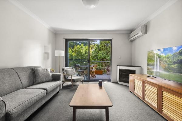 Spacious 2-bed Apartment In Heart Of Leura - Leura