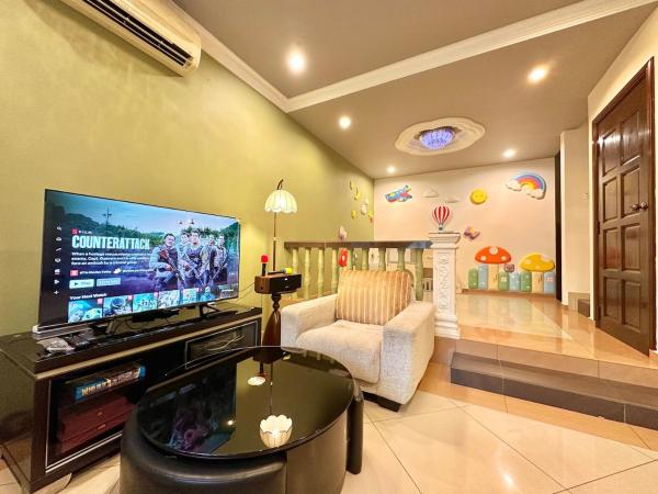 Kota Laksamana 2-strey Walk To Jonker - Malacca