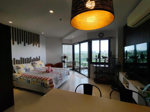 Brenttstaycation At Tambuli Living Tower C,10d Unit - Liloan