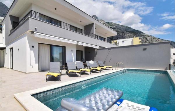 Stunning Home In Makarska With Wifi - Makarska