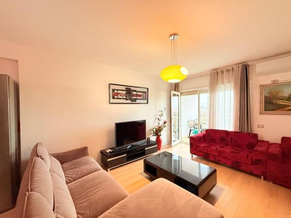 City Center Luxury Apartment - Tirana