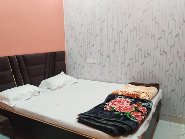 Maa Mukteshwari Home Stay - Varanasi