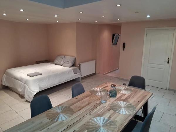 House Near Forest 125 M² For 6 Guests - Brüssel
