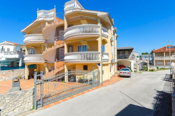 Apartments Ani - Vodice