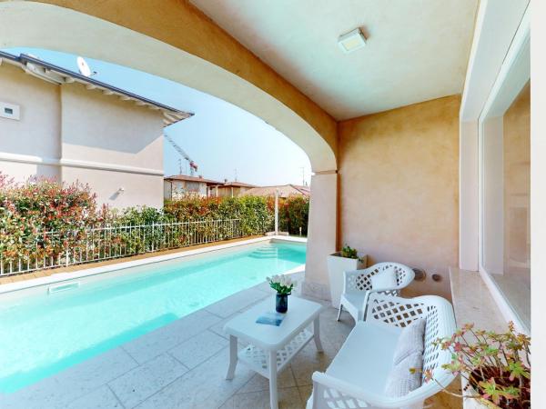 Villa Dolcevita Piscina Privata By Bookinggardalake - Sirmione