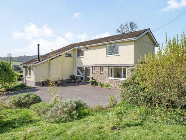 Pant Y Cwtsh - Carmarthen