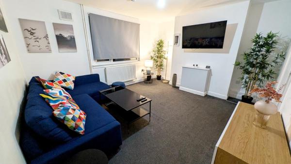 Stockhill Lane Spacious 3-bedroom House With Private Parking - Nottingham