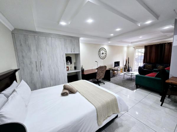 Waterfall City Guest Lodge - Sandton