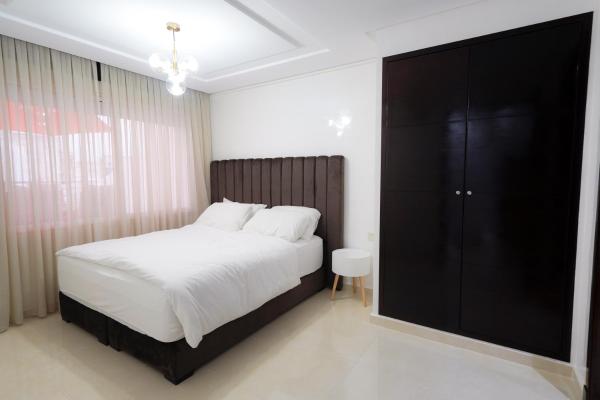 Appartement In Tanger City Center With Terasse 5 Min To Tanger Marina-free Parking - Tanger