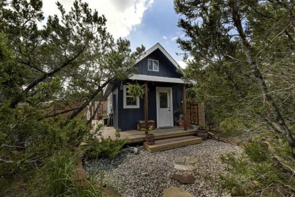 Charming Cabin Rental With A Private Hot Tub Near Canyon Lake, Texas - Driftwood, TX