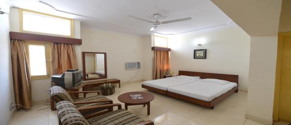 Jungle Babbler Tourist Resort - Bhiwadi