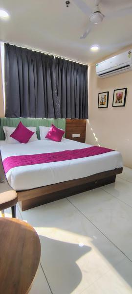 The Grand Piano Hotel - Ahmedabad