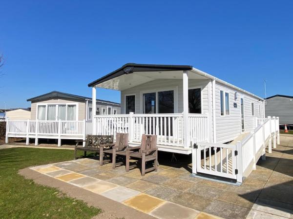 Brilliant 6 Berth Caravan For Hire At Haven Hopton In Norfolk Ref 80039g - Great Yarmouth
