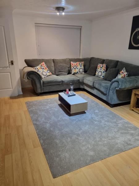 Amazing 3 Bed House In New Cross - Croydon