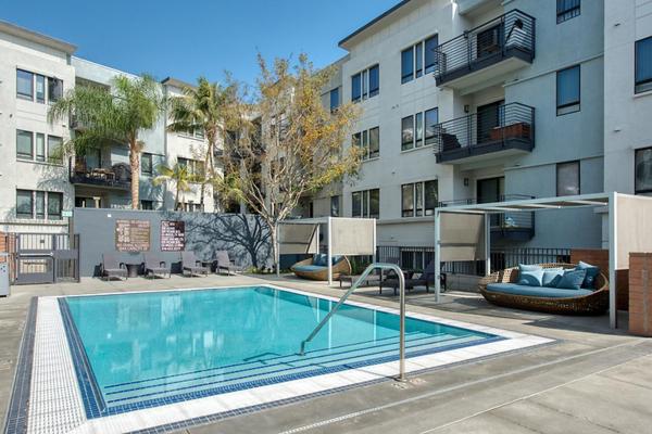 Monthier Lacma Wi4s4u0 - Ladera Heights, CA