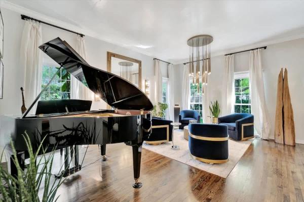 The Royale Garden Villa Spa Yoga Room - Tampa, FL