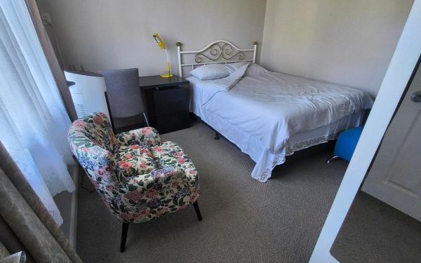 Small Private Self-contained Unit - Auckland