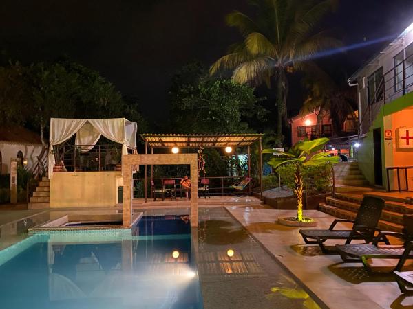 New Western - Acacias