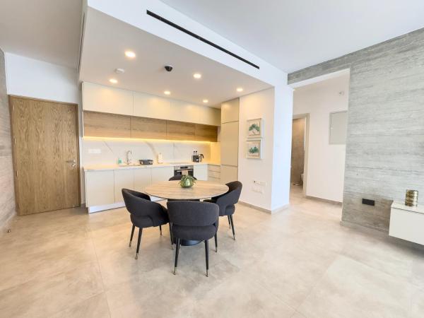 Malberry Park 204 - Modern 2bedroom Apt With Shared Heated Pool, Sauna, Gym, Jacuzzi - Kato Paphos